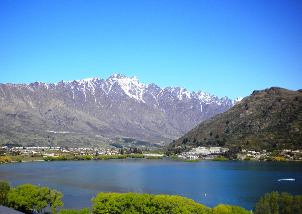Feels like Summer in Queenstown! - Simply Perfect Weddings - Queenstown ...